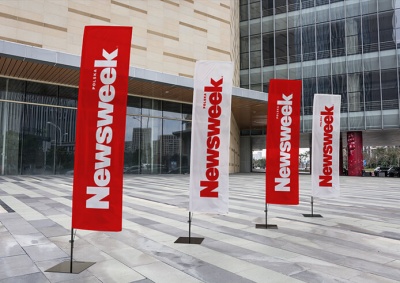 Wykonanie flag reklamowych dla Newsweek